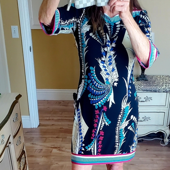 Cache | Dresses | Stunning Bell Sleeved Cache Dress Retails 48 | Poshmark